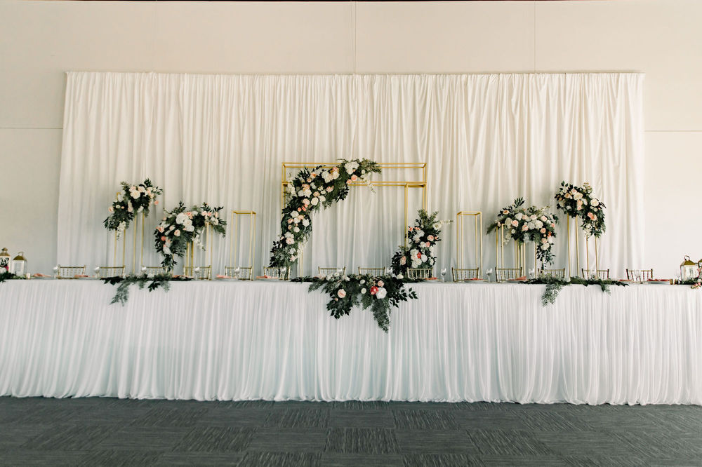 Gold Square Metal Arch | ABC Rentals Midwest